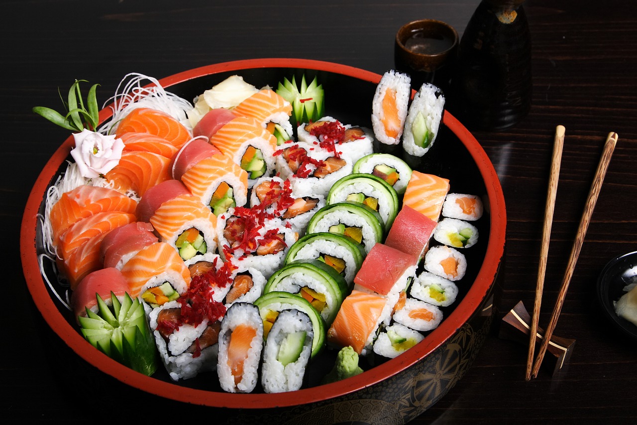 Come preparare il sushi a casa: set e ingredienti da usare - UNF Donna