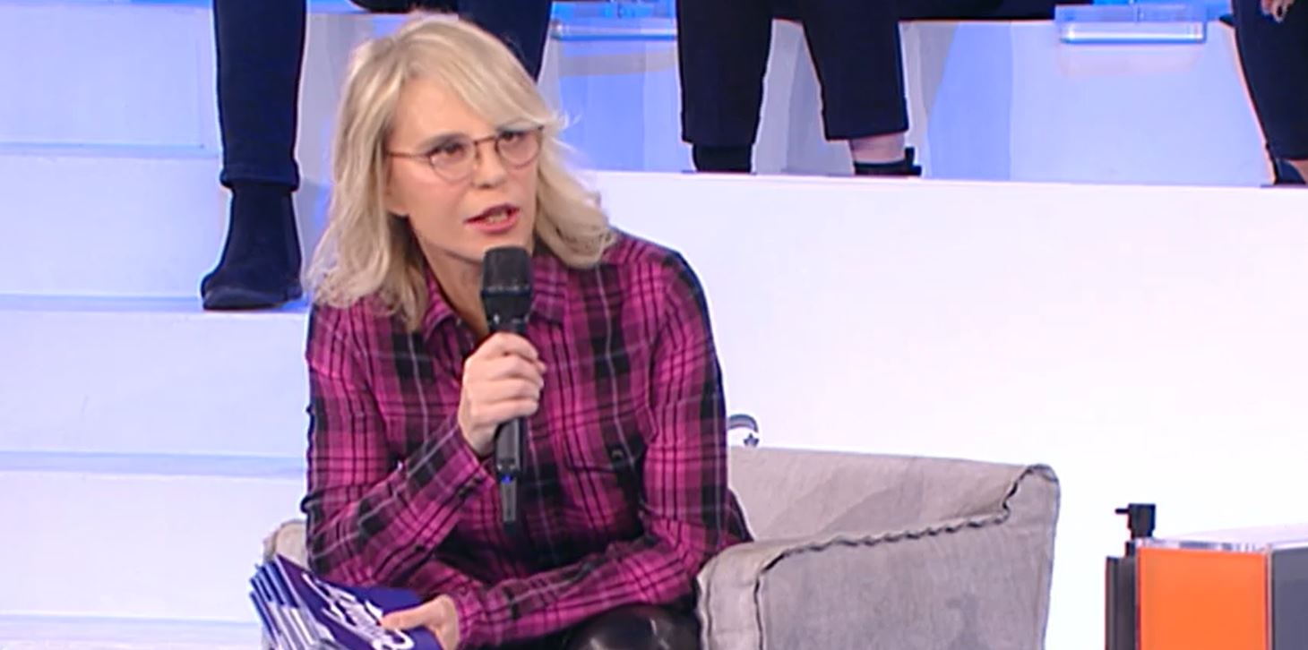 Maria De Filippi pazza per le camicie da uomo di Yves Saint Laurent ...